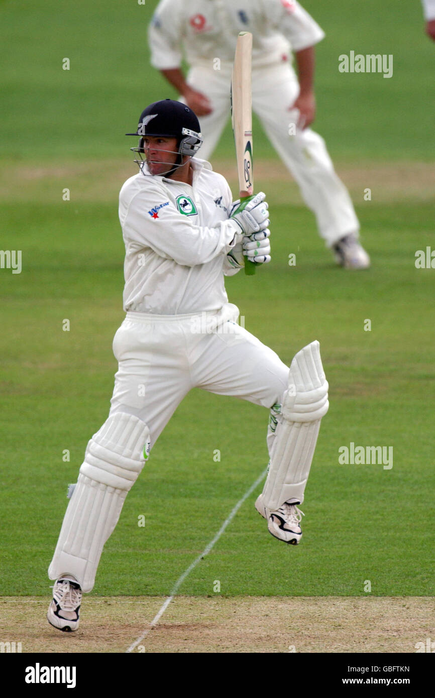 Cricket action batting nathan astle hi-res stock photography and images ...