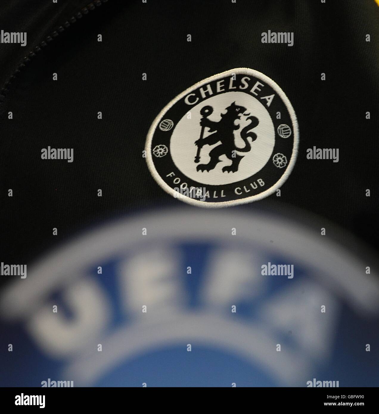 Chelsea badge hi-res stock photography and images - Alamy