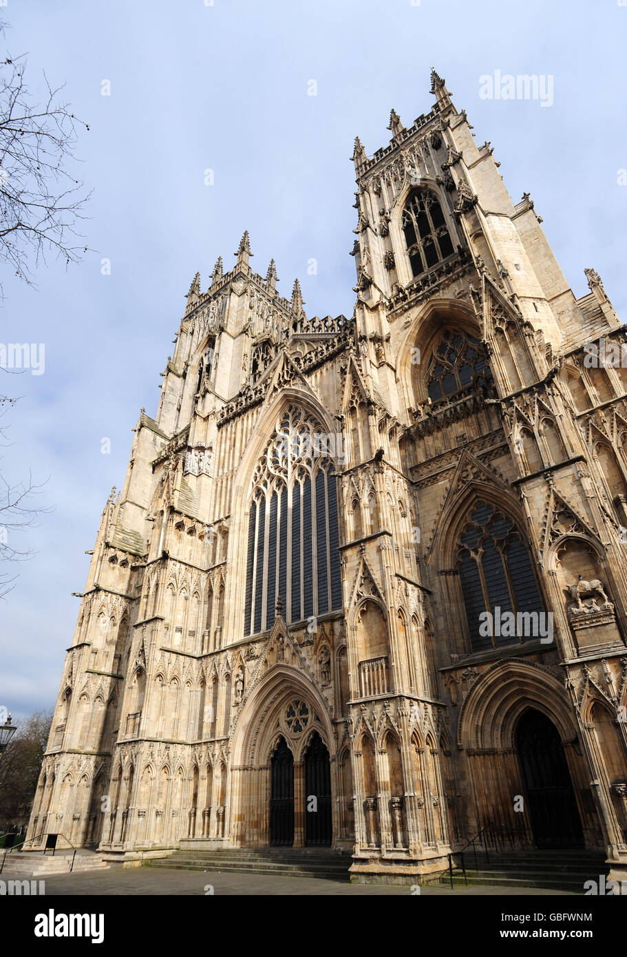 Side view of york minster hi-res stock photography and images - Alamy