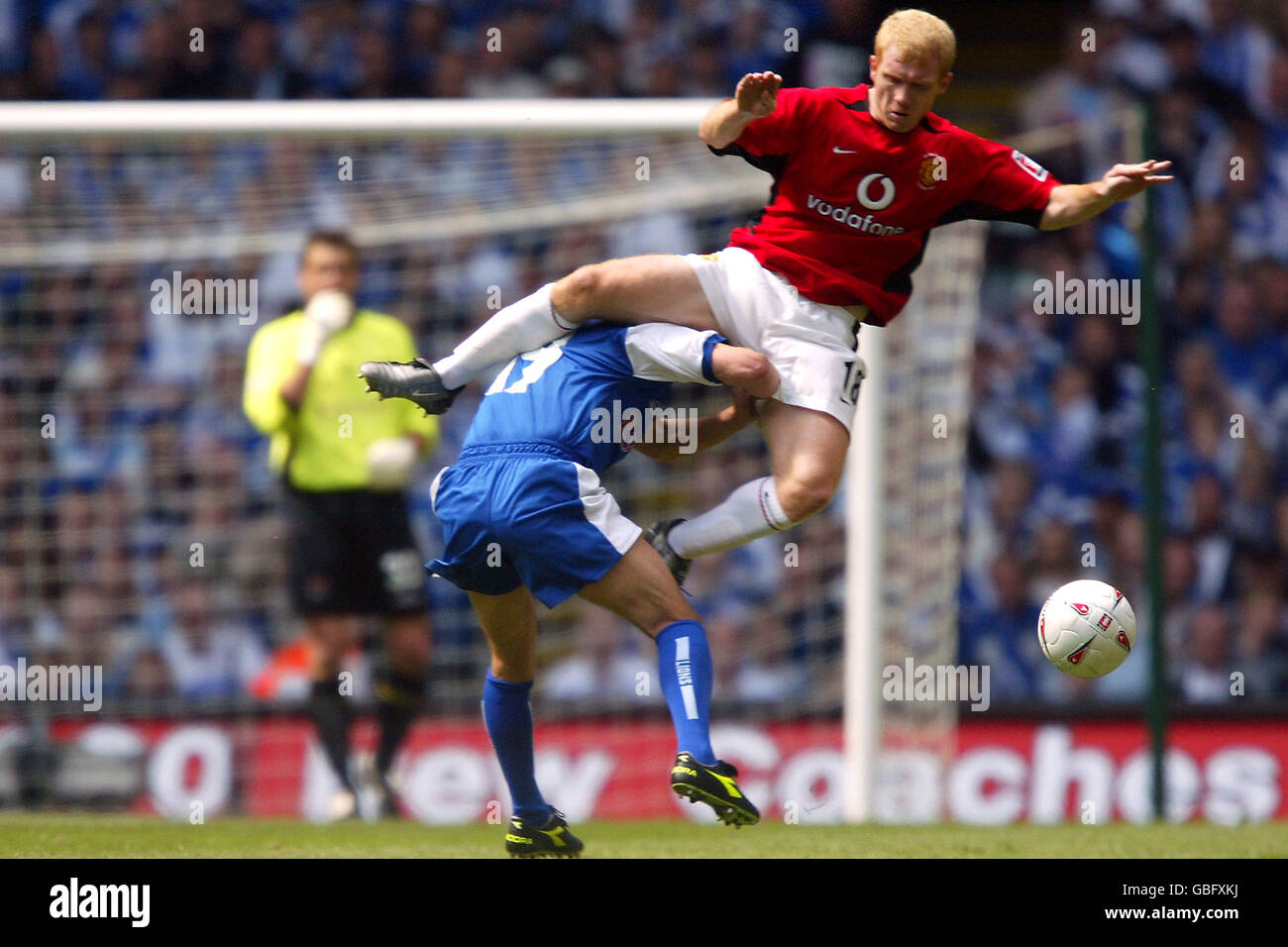 Dennis wise millwall fa cup final hi-res stock photography and images ...