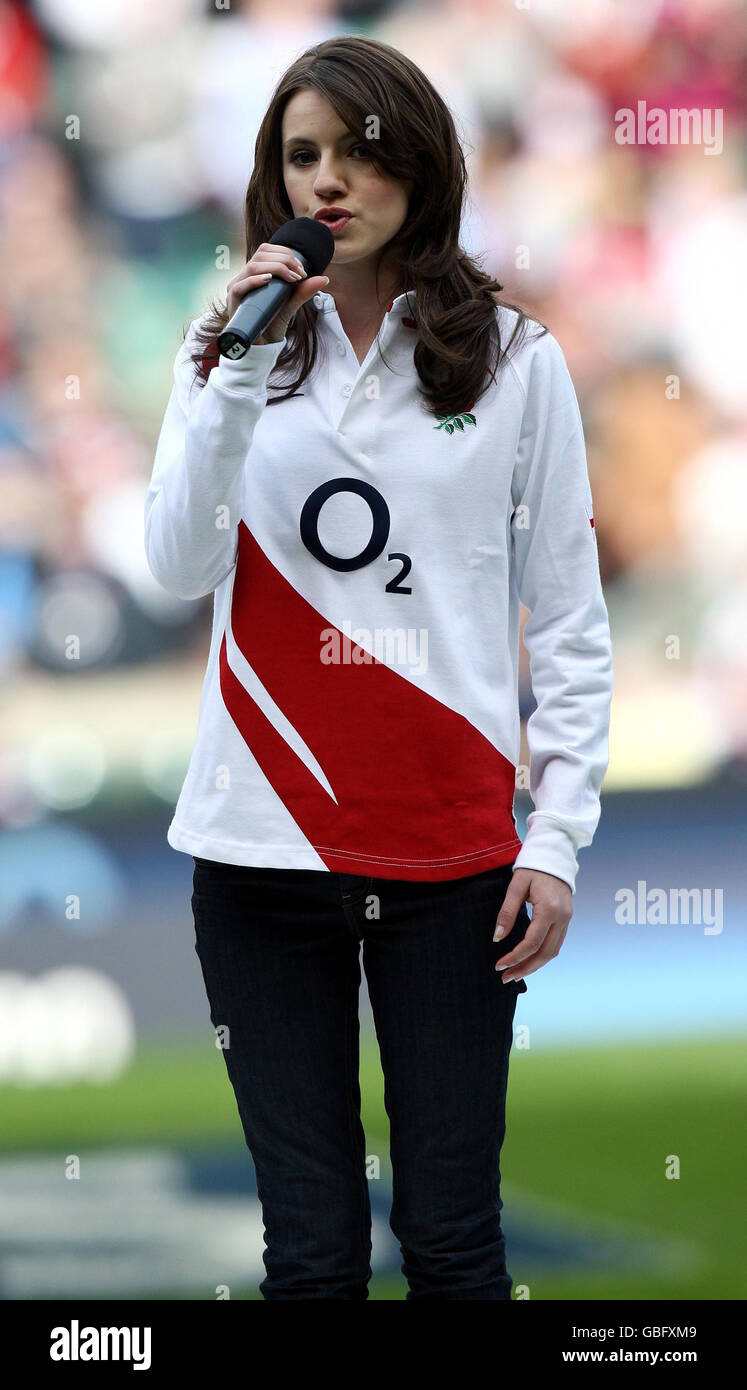Faryl smith sings the rbs nations match at twickenham hi-res stock ...