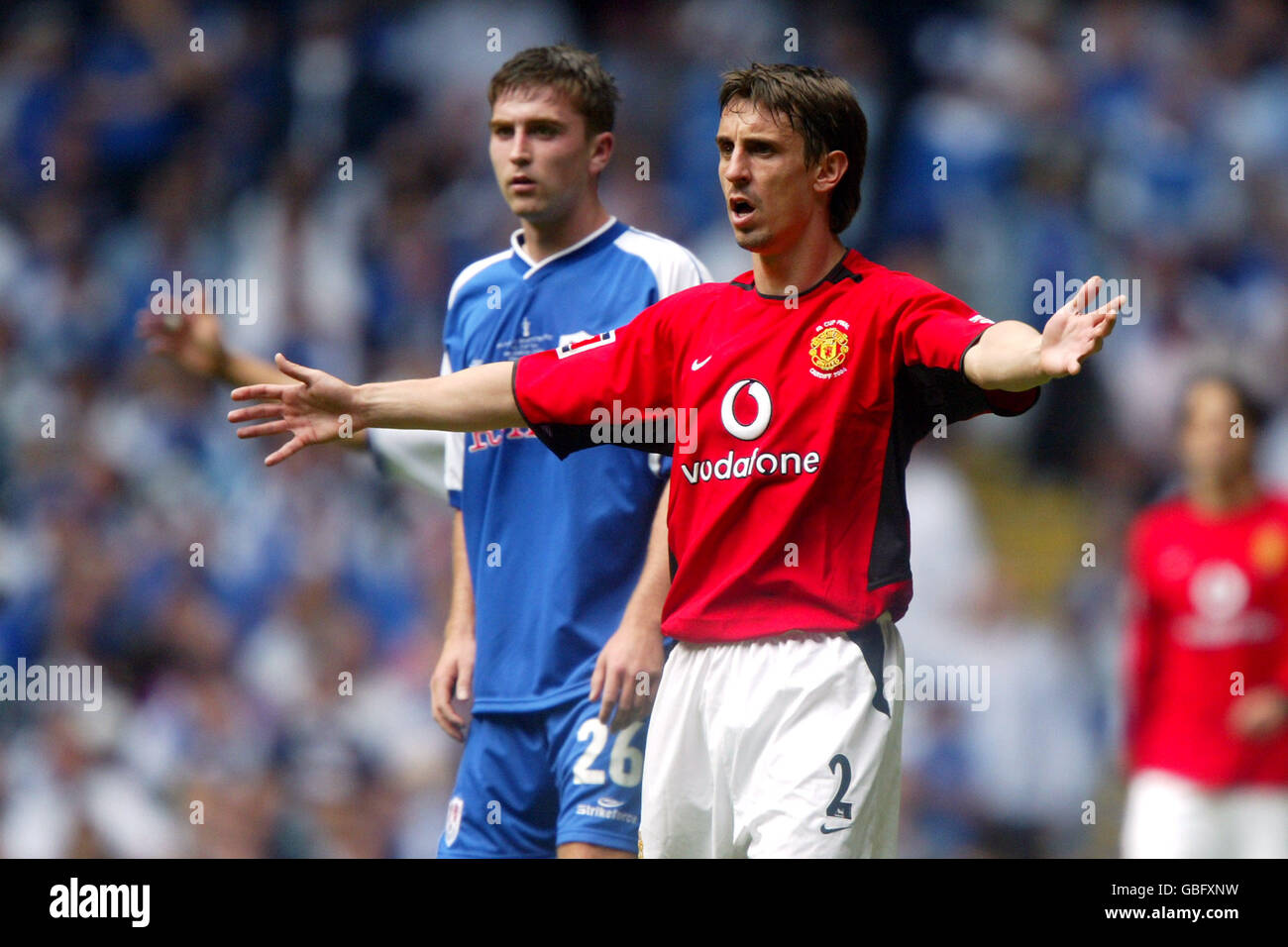 Manchester uniteds gary neville and millwalls peter sweeney l hi-res ...
