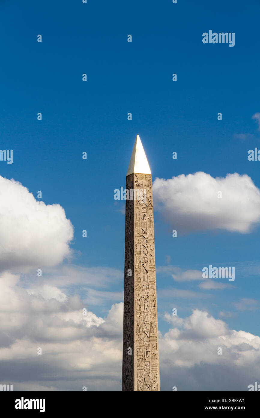 Egyptian hieroglyphics sun hi-res stock photography and images - Alamy