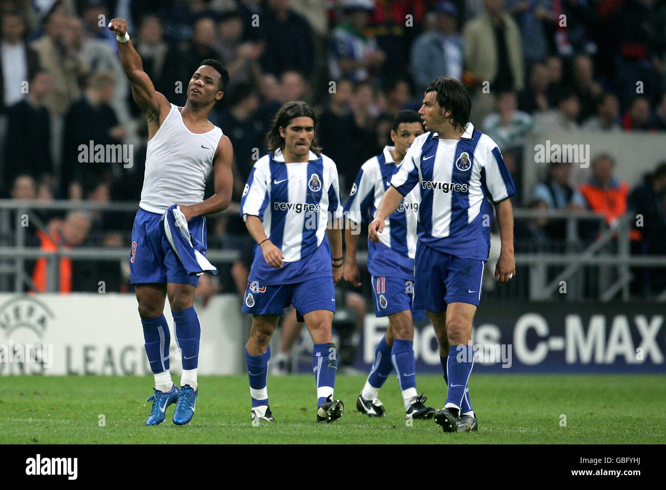 Fc porto celebrates his goal hi-res stock photography and images - Alamy