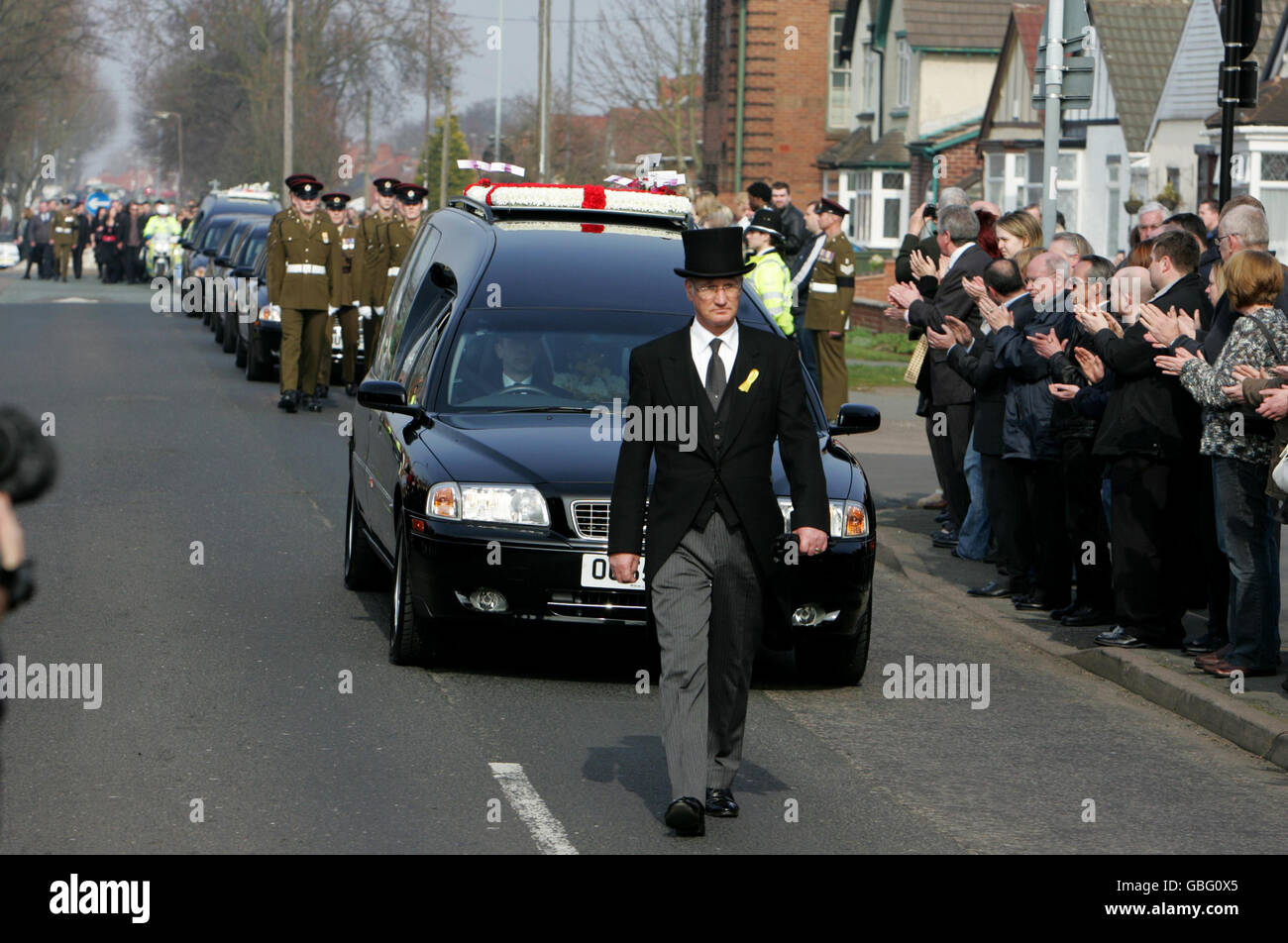 The funeral cortege of Sapper Mark Quinsey arrives at the Immanuel ...