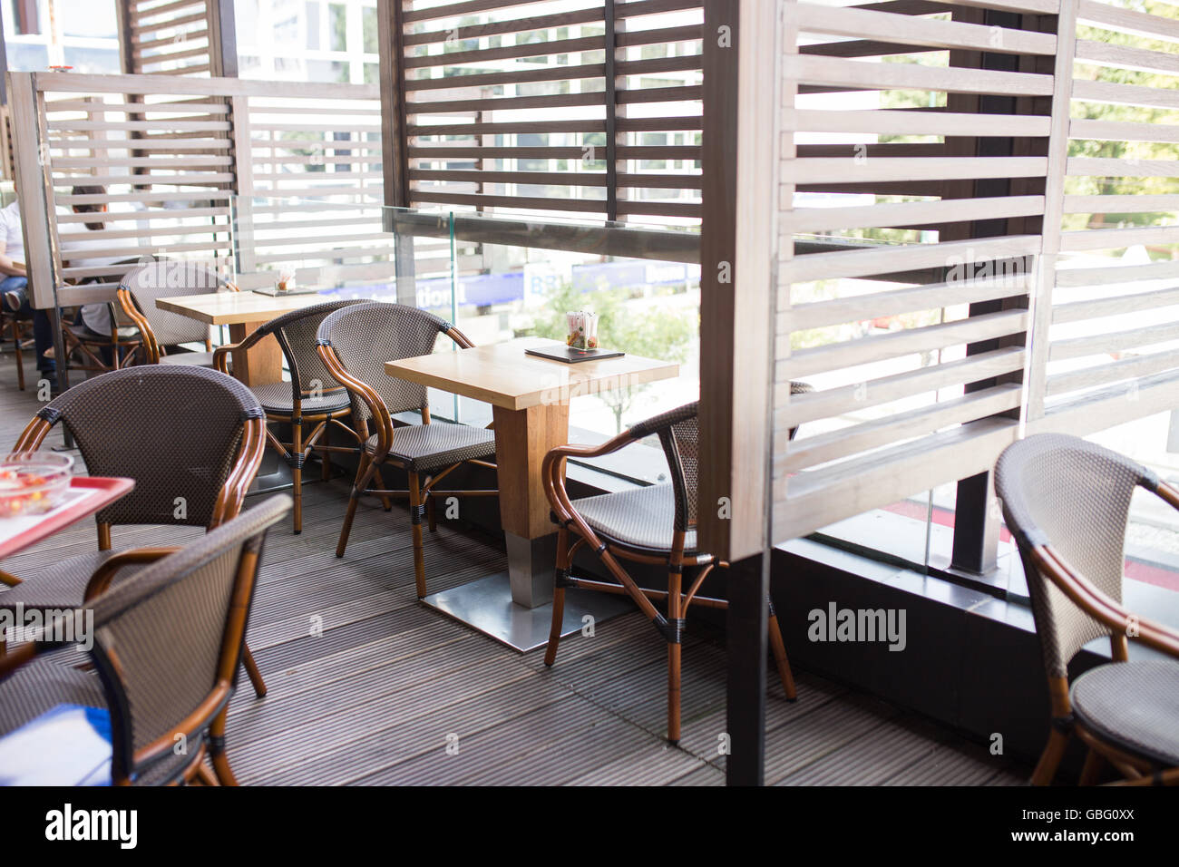 Coffee shop terrace Stock Photo - Alamy