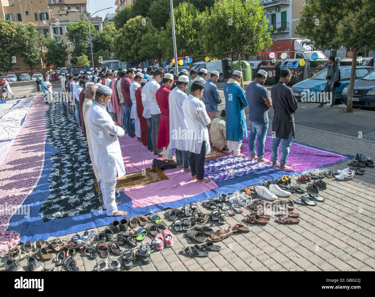 Expresses condolences hi-res stock photography and images - Alamy