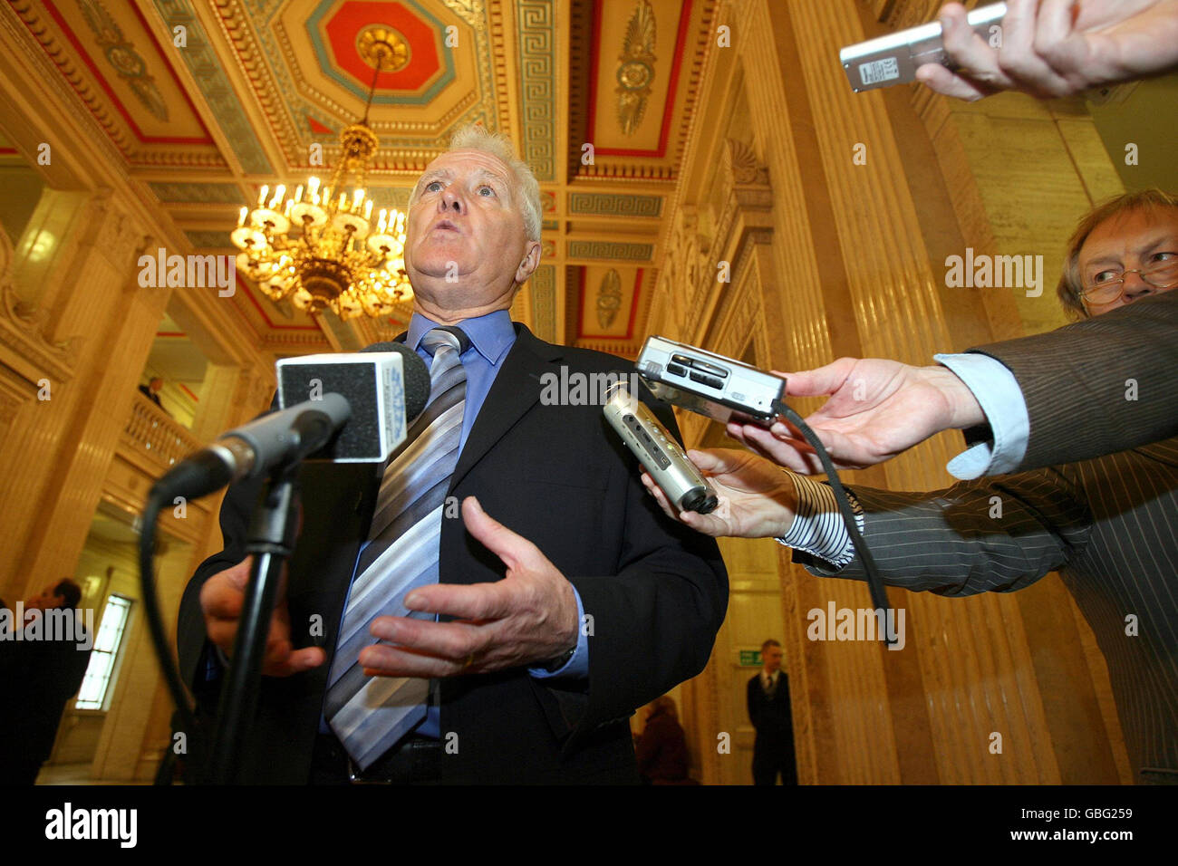 Senate banking chairman hi-res stock photography and images - Alamy