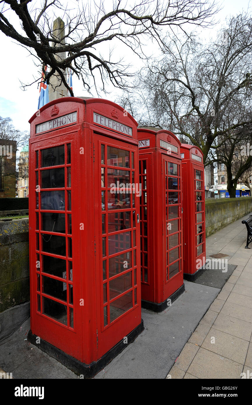 Three Red Telephone boxes on Wood Hill, Northampton Stock Photo - Alamy