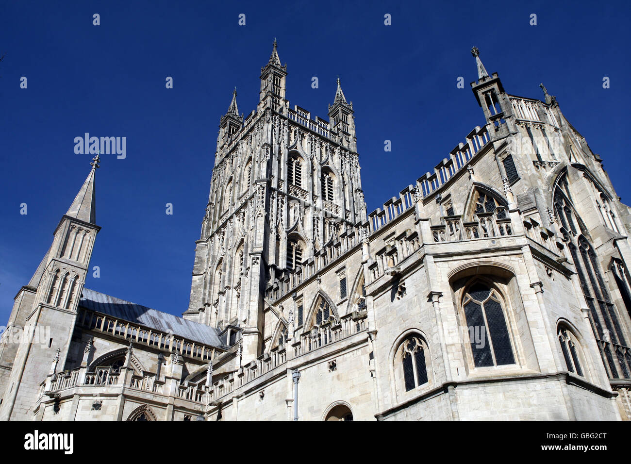 A view of the exterior of Gloucester Cathedral Stock Photo - Alamy