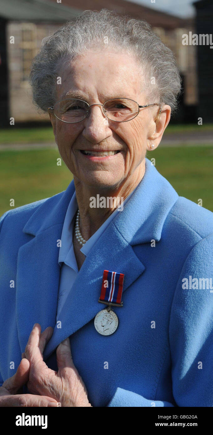 Robert Heely's Instagram, Twitter & Facebook on IDCrawl