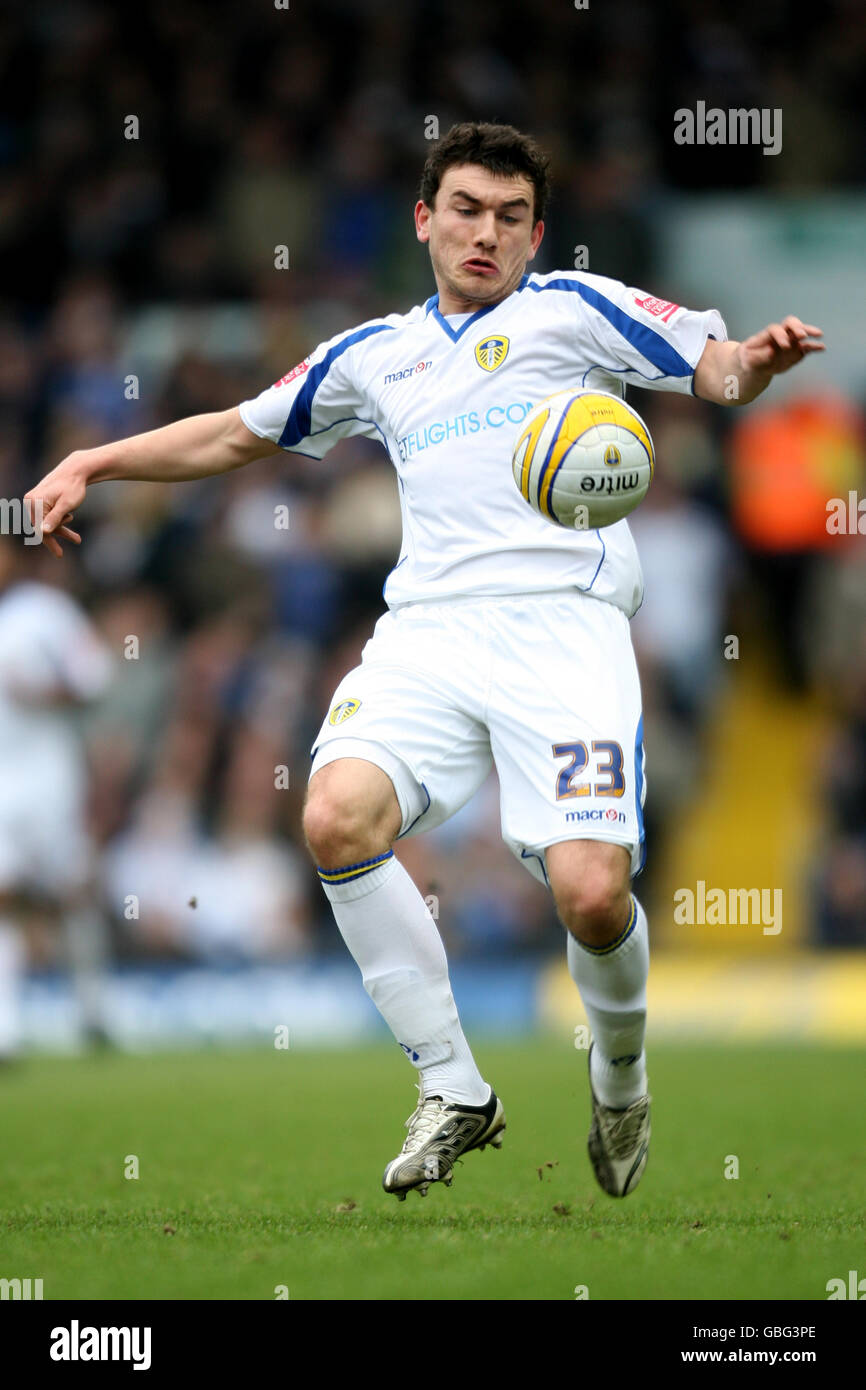 Robert snodgrass leeds united hi-res stock photography and images - Alamy