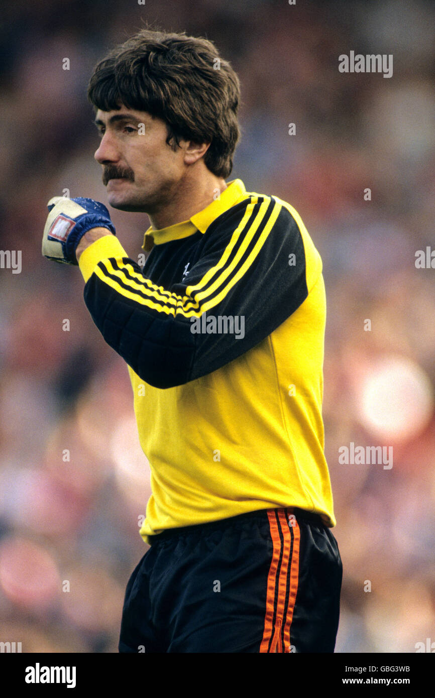 Hamish mcalpine dundee hi-res stock photography and images - Alamy