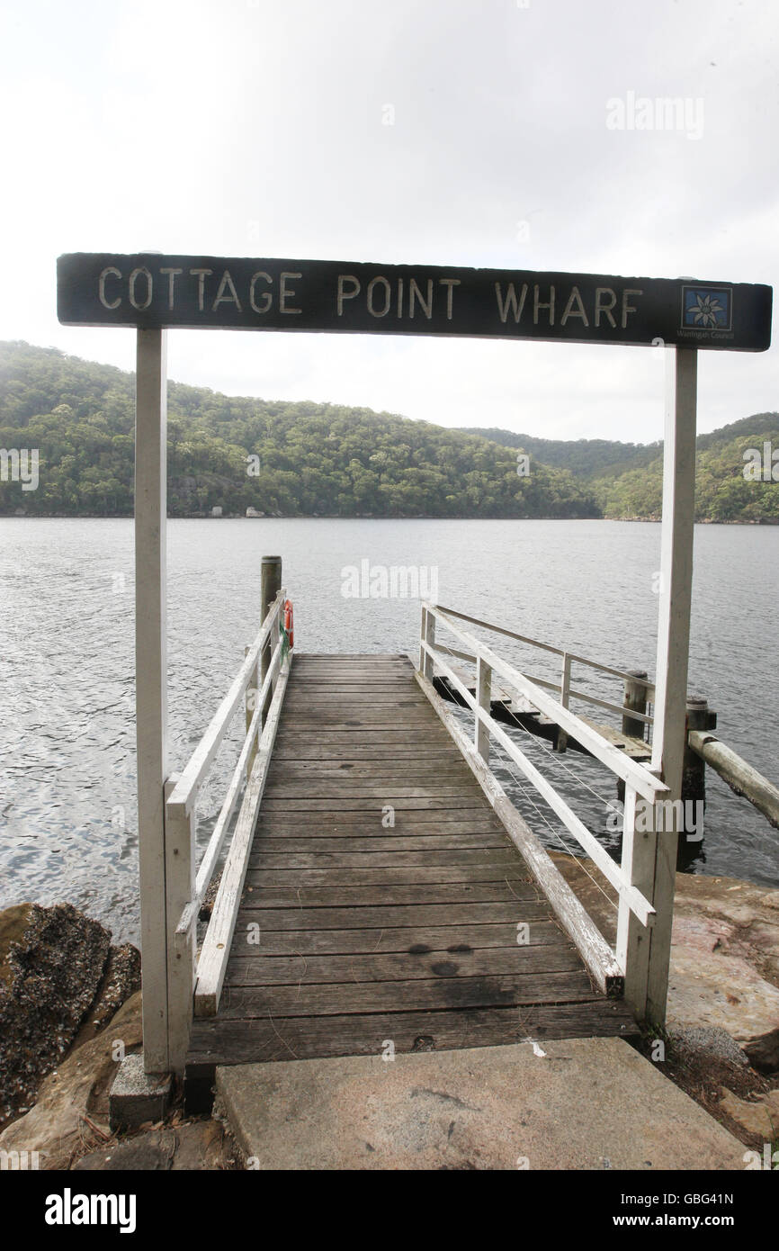 General view cottage point hi-res stock photography and images - Alamy