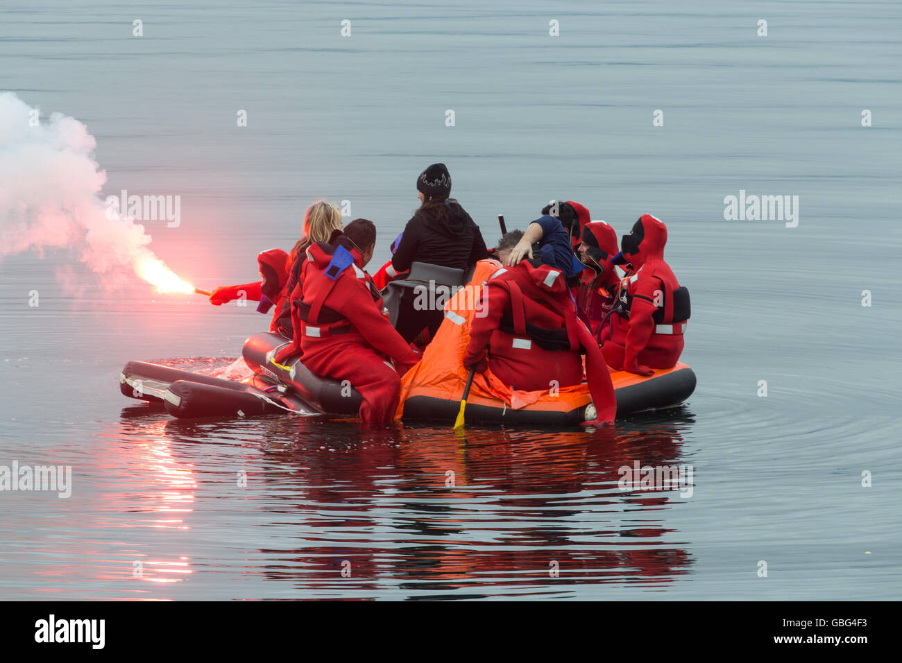 Emergency raft hi-res stock photography and images - Alamy