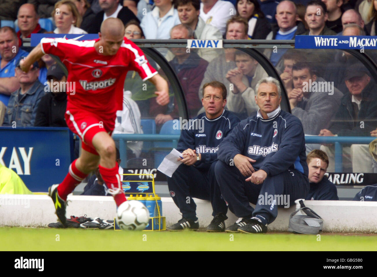 Mervyn day leeds united action hi-res stock photography and images - Alamy