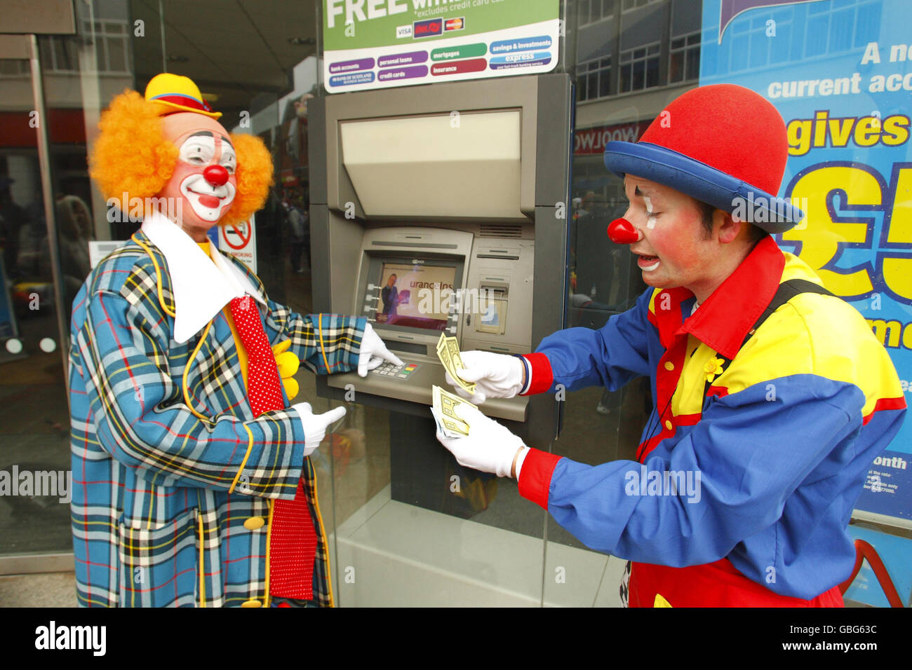 Bognor regis clown hi-res stock photography and images - Alamy