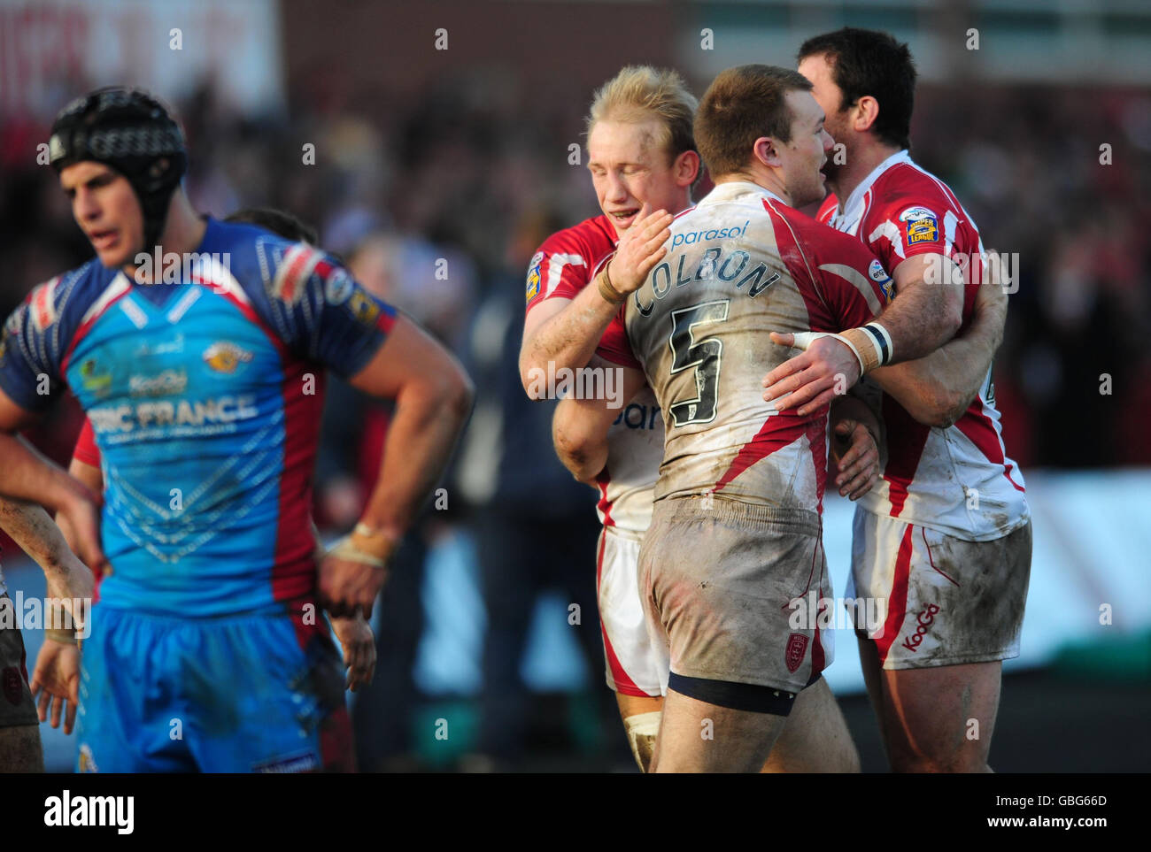 Rugby league hugging celebrating hi-res stock photography and images ...