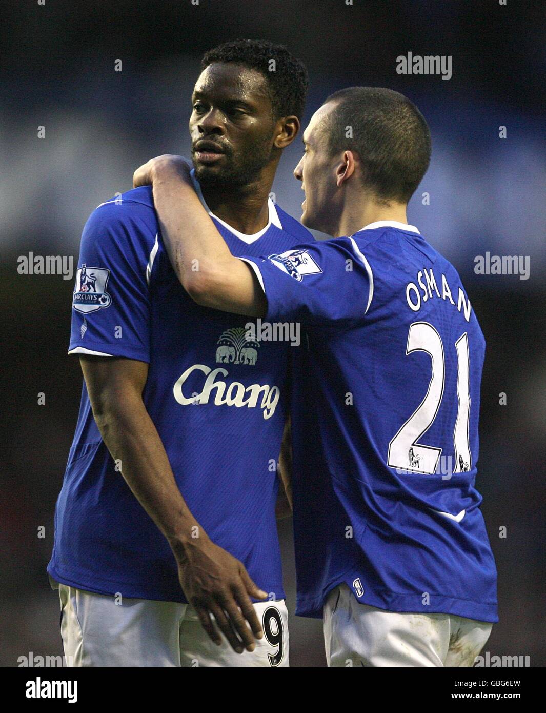 Everton's Louis Saha and Leon Osman after the final whistle Stock Photo ...