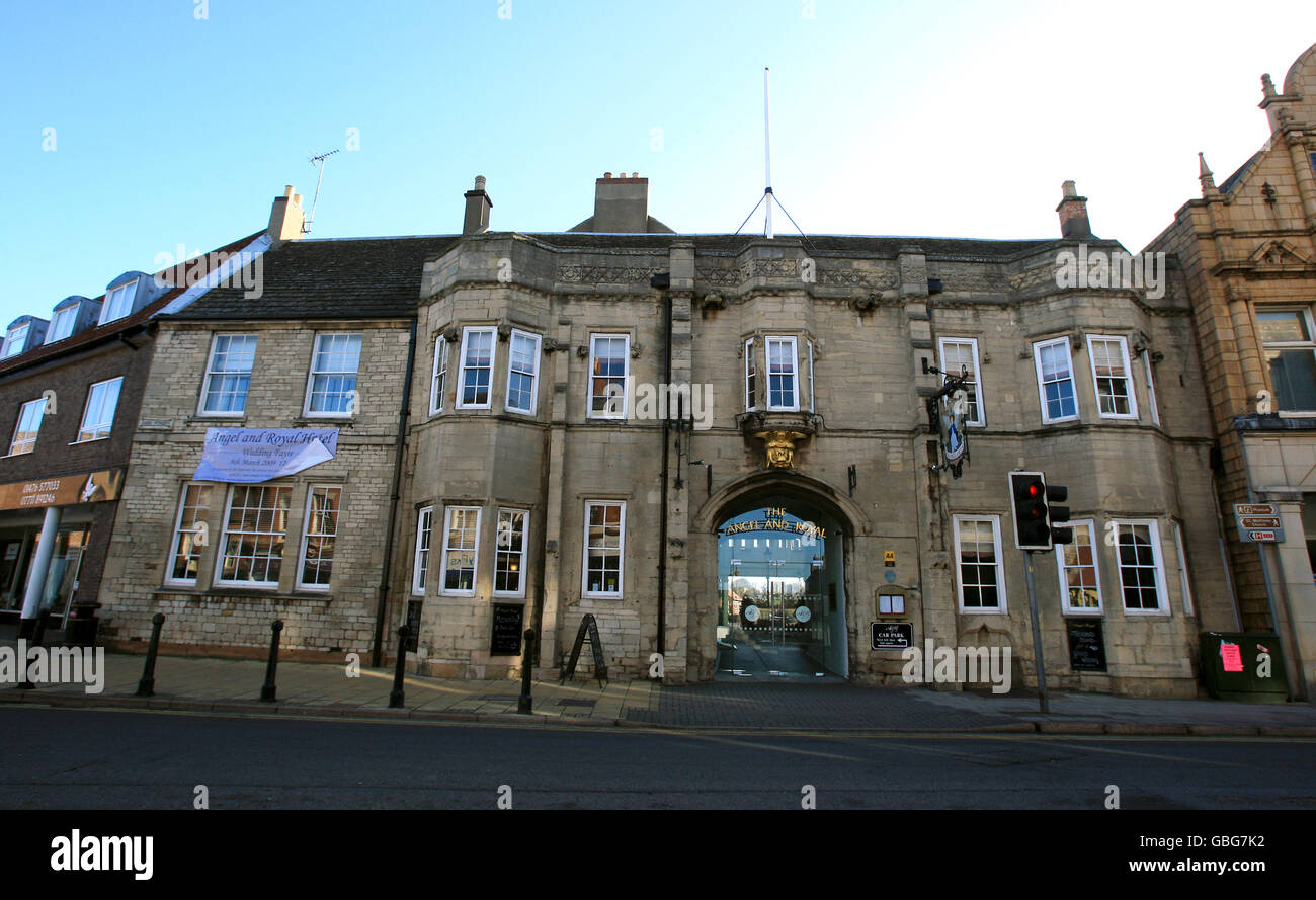 Buildings and Landmarks - Angel and Royal Hotel - Grantham ...