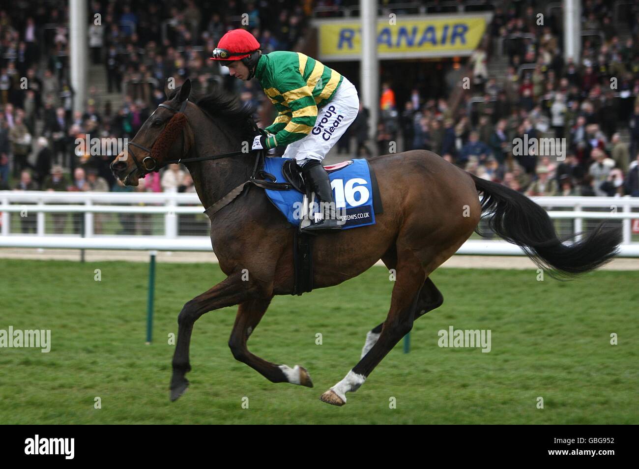 Horse Racing - Cheltenham Festival 2009 - Day Three - Cheltenham ...