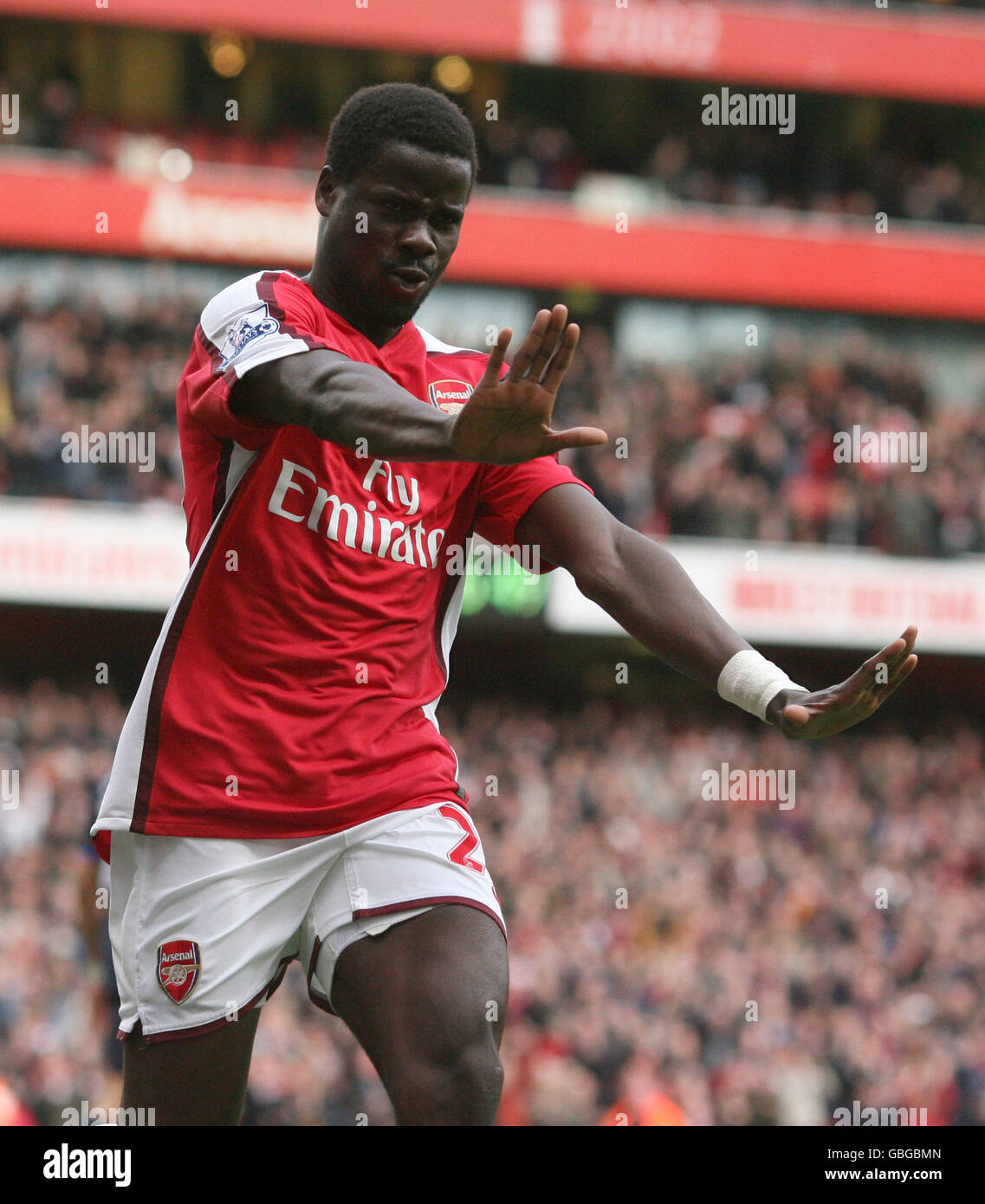 Arsenal's Emmanuel Eboue celebrates scoring his teams 3rd goal Stock ...