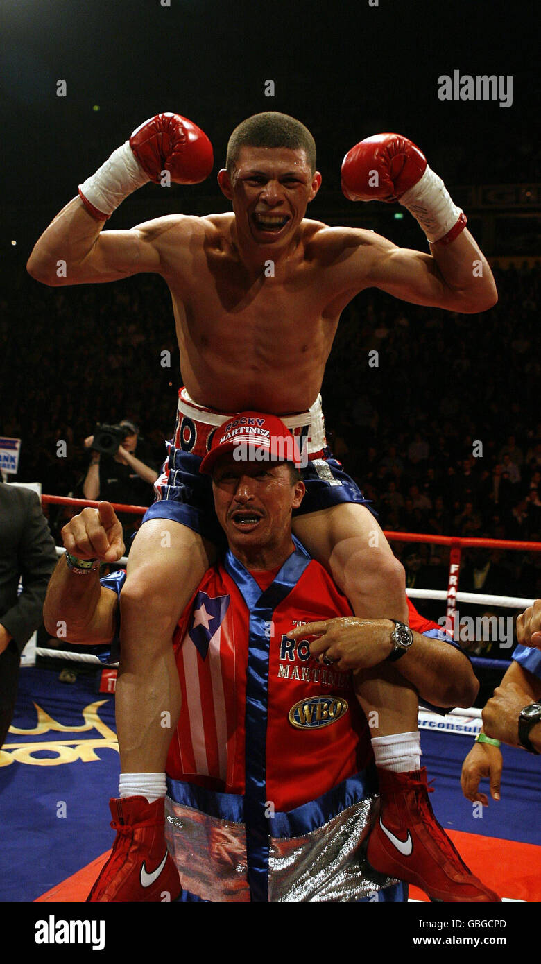 Nicky cook v roman martinez hi-res stock photography and images - Alamy