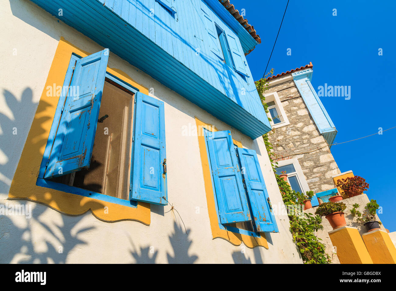 Colorful village hi-res stock photography and images - Alamy