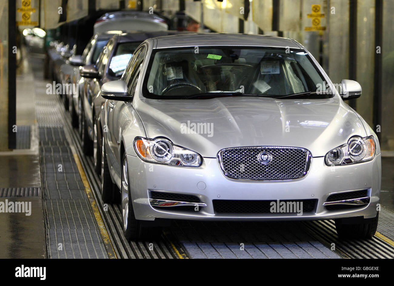 Jaguar factory birmingham hi-res stock photography and images - Alamy
