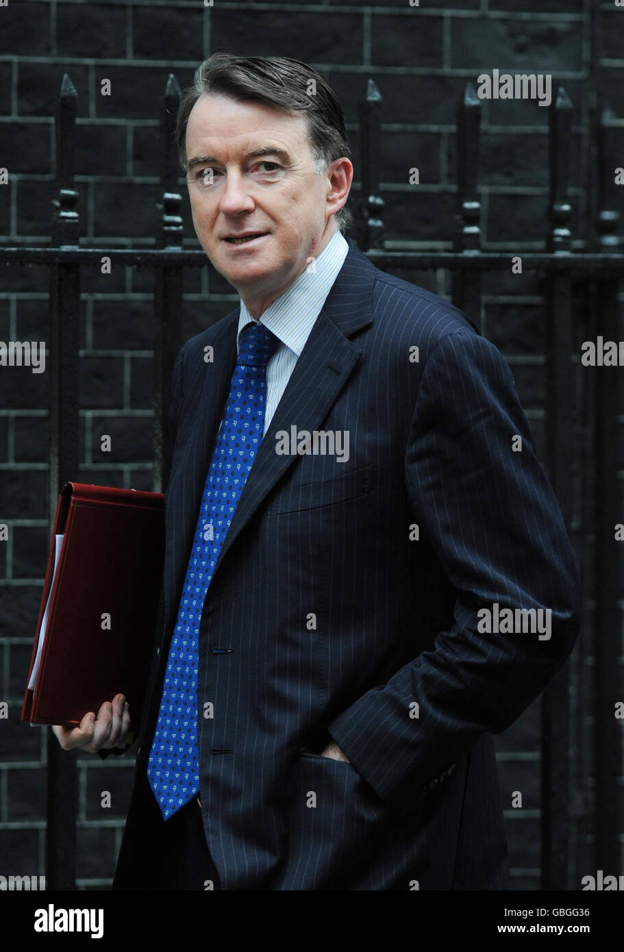 Business secretary lord mandelson arrives cabinet meeting in downing ...
