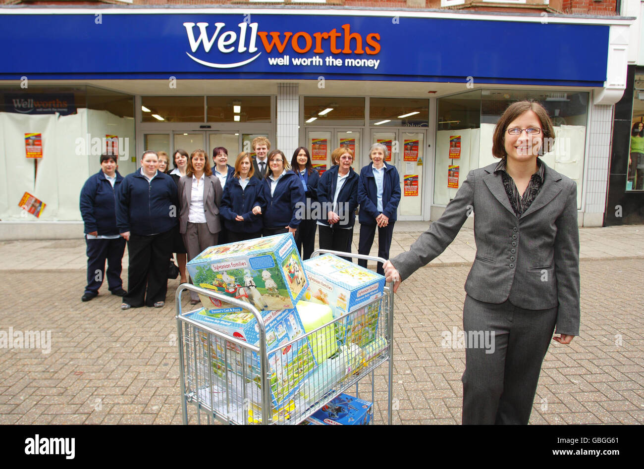 Wellworths shop woolworths dorchester hi-res stock photography and ...