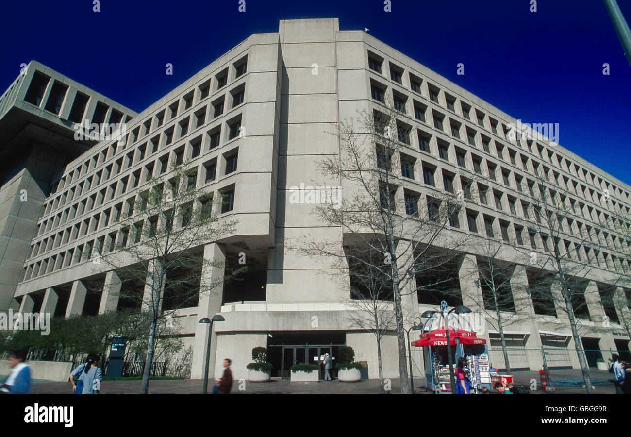 Washington, DC, USA, 1990 The J.Edgar Hoover FBI Headquarters building ...