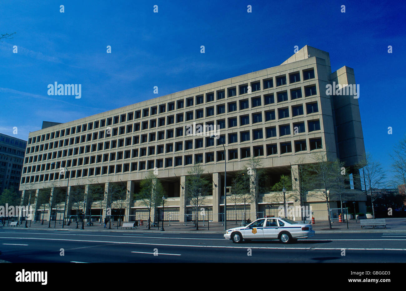 Washington, DC, USA, 1990 The J.Edgar Hoover FBI Headquarters building ...
