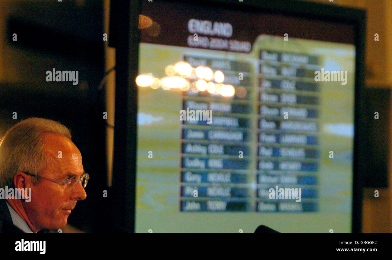 European championship 2004 squad announcement hi-res stock photography ...
