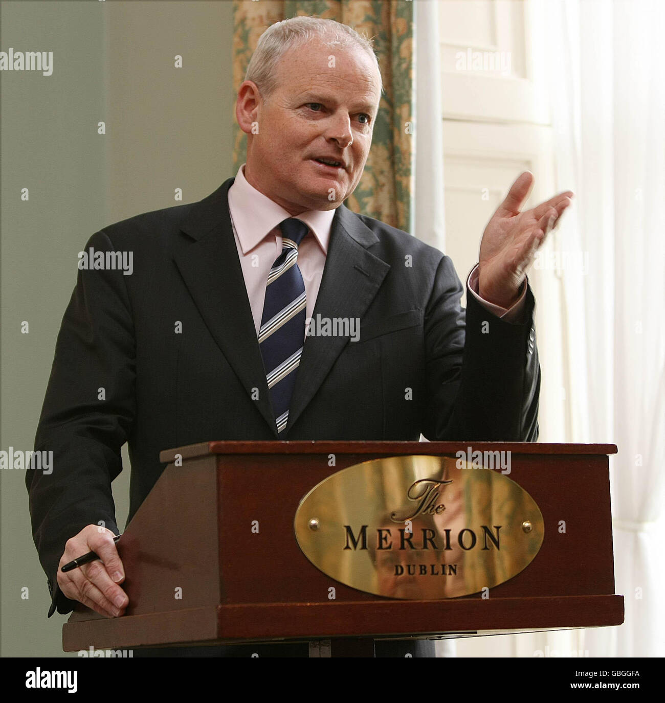 Martin Murphy Managing Director of Hwelett Packard at a press ...