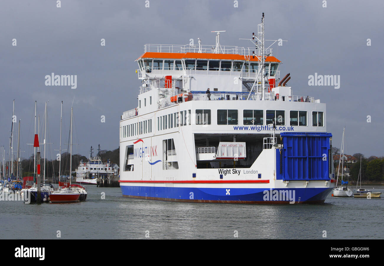 The new W-class Wightlink ferry Wight Sky departs Lymington in the New ...