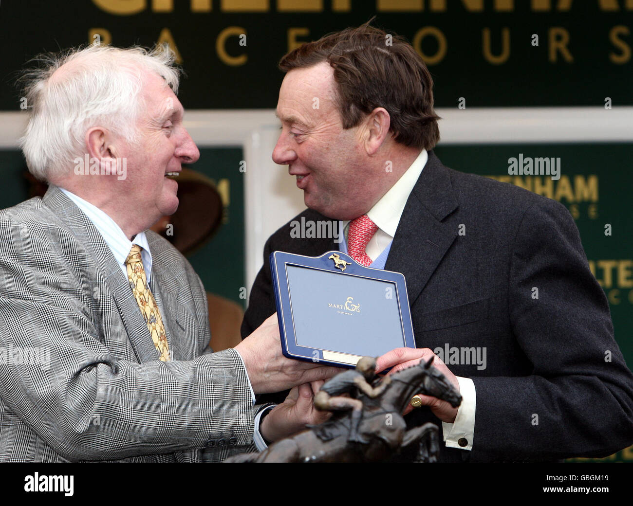 Nicky martin horse racing hi-res stock photography and images - Alamy