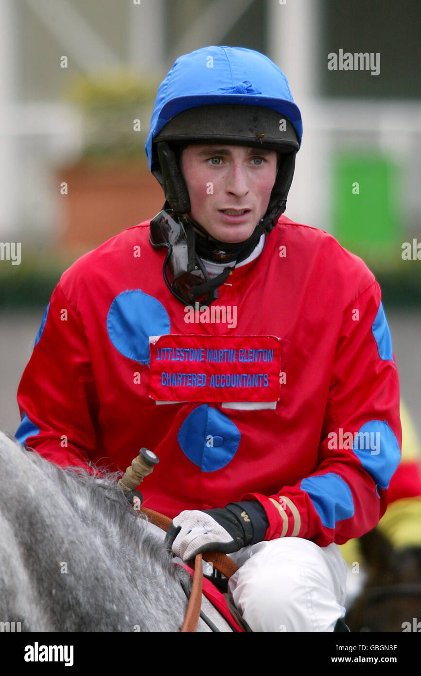 Horse Racing - Paddy Power Imperial Cup Day - Sandown Park Stock Photo ...