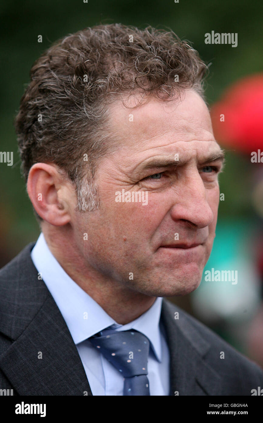 Rowe horse racing hi-res stock photography and images - Alamy