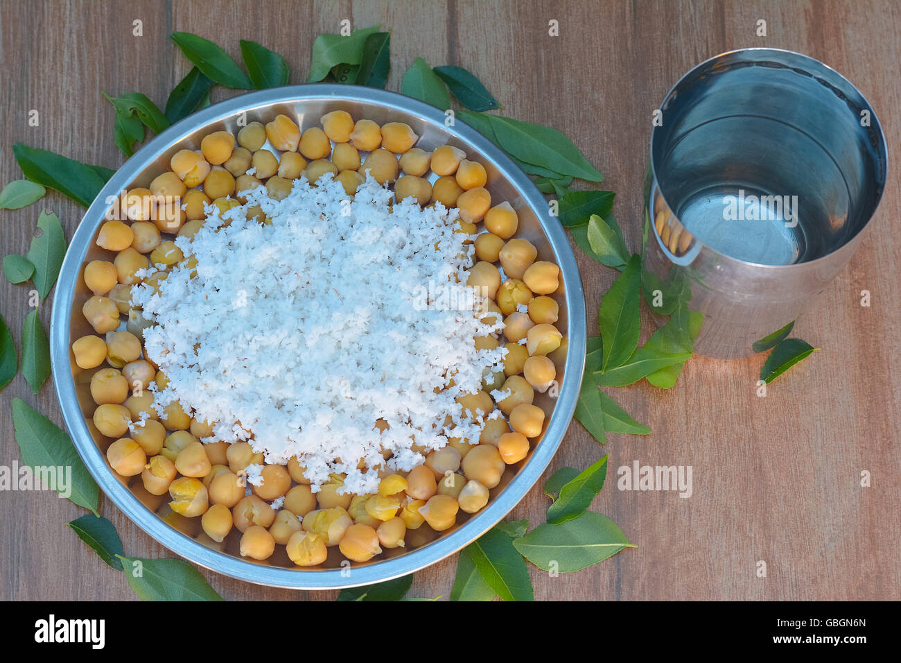 Cooked Chickpeas Or Boiled Grams Stock Photo - Alamy