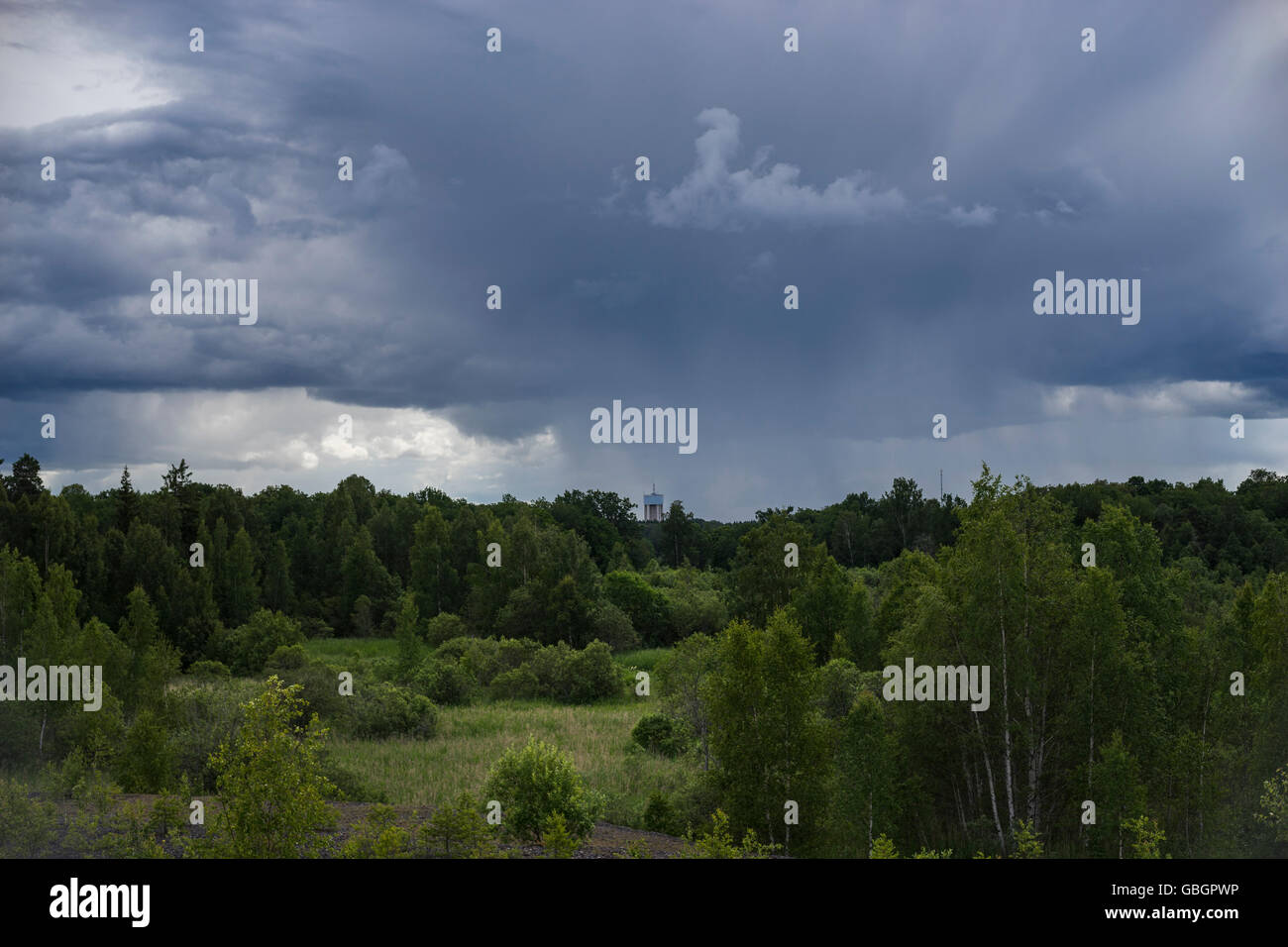 Heavy rain showers in summer hi-res stock photography and images - Alamy Heavy rain showers in summer hi-res stock photography and images - Alamy