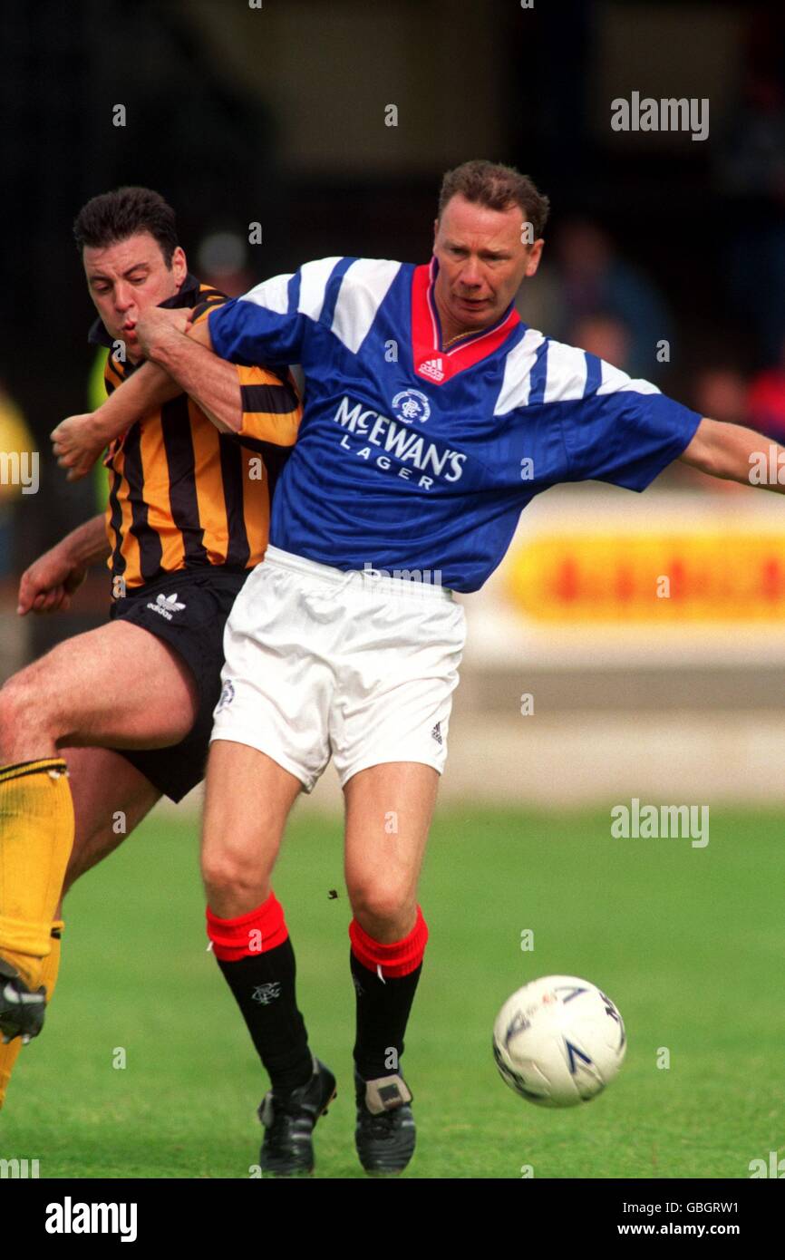 Davie dodds hi-res stock photography and images - Alamy