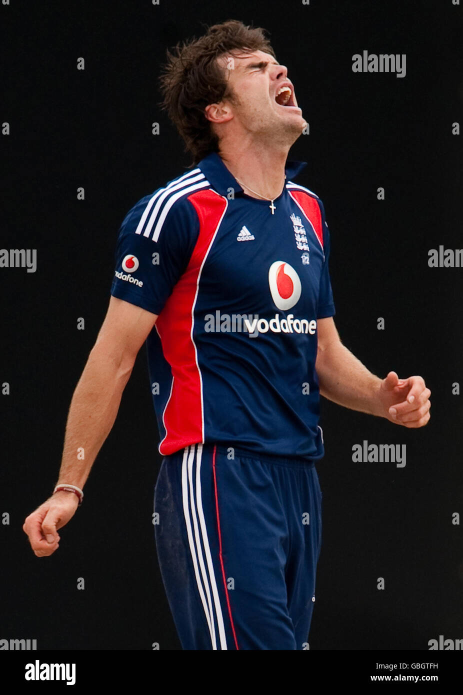 England's jimmy anderson bowling hi-res stock photography and images ...