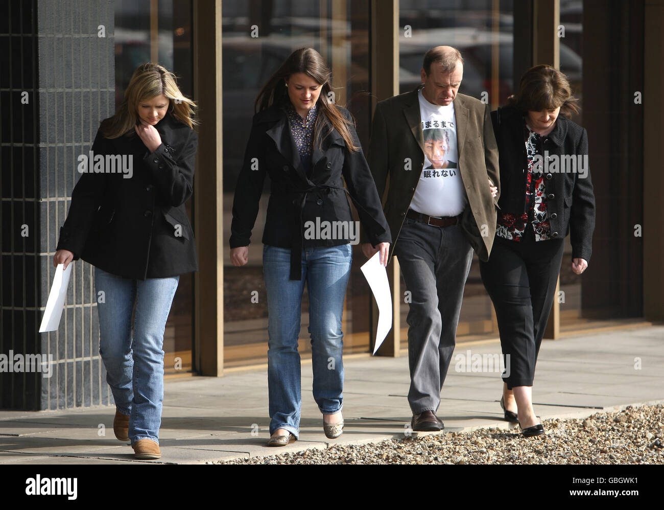 The family of Lindsay Hawker (left to right) sisters Lisa and Louise ...