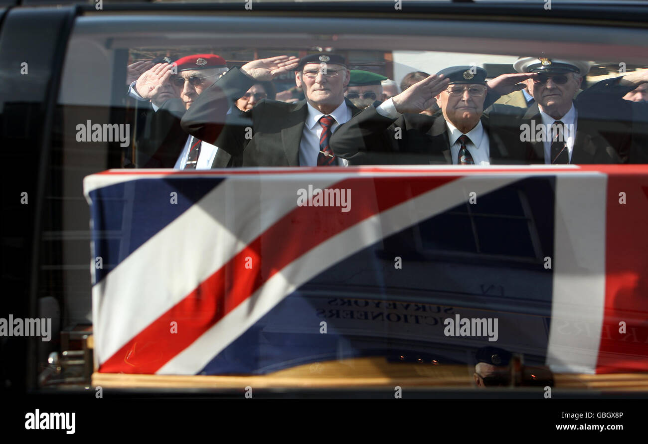 War british army raf lyneham hi-res stock photography and images - Alamy