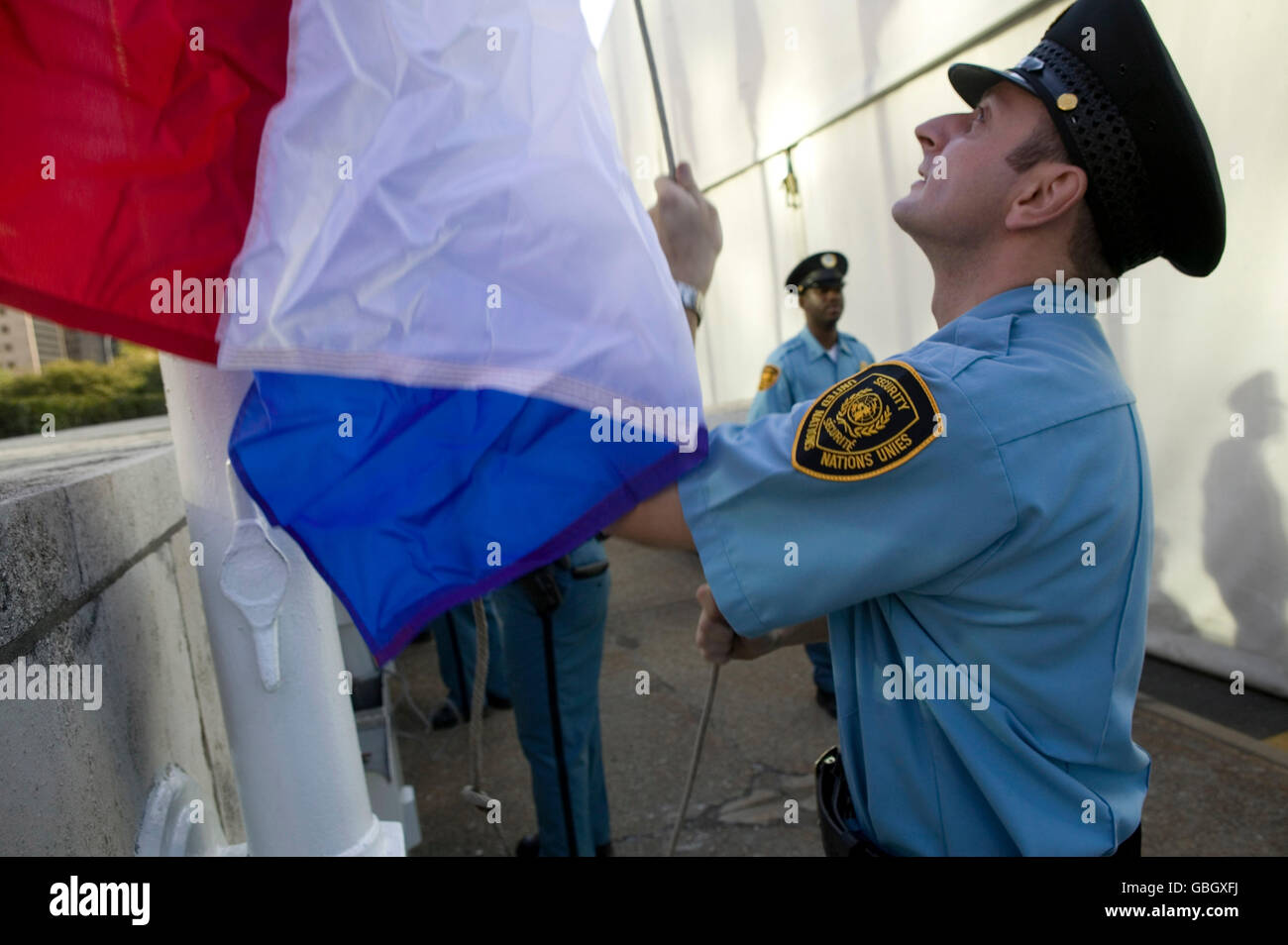 8 September 2005 - New York City, NY - Security guards raise 191 member ...