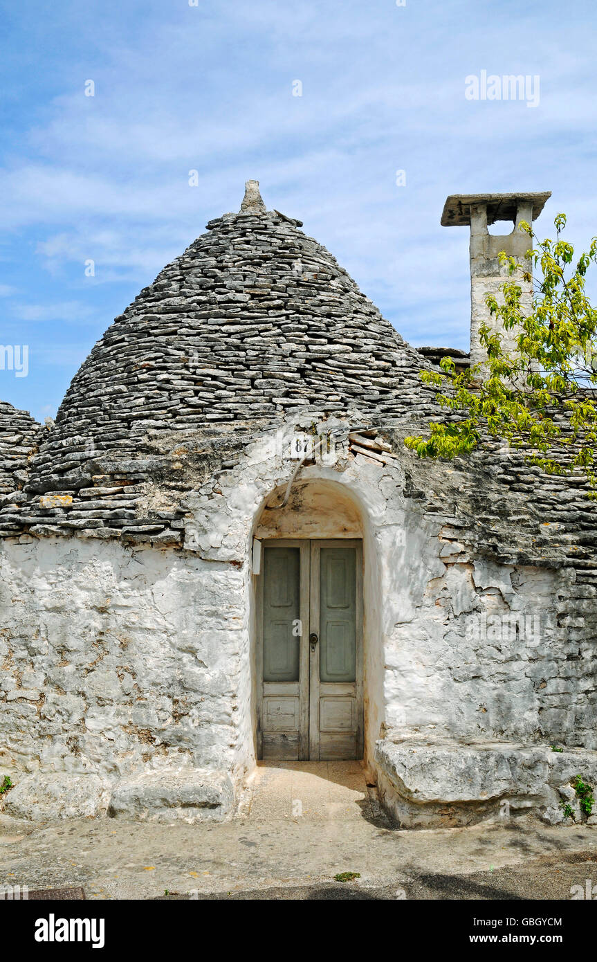 Round houses hi-res stock photography and images - Alamy