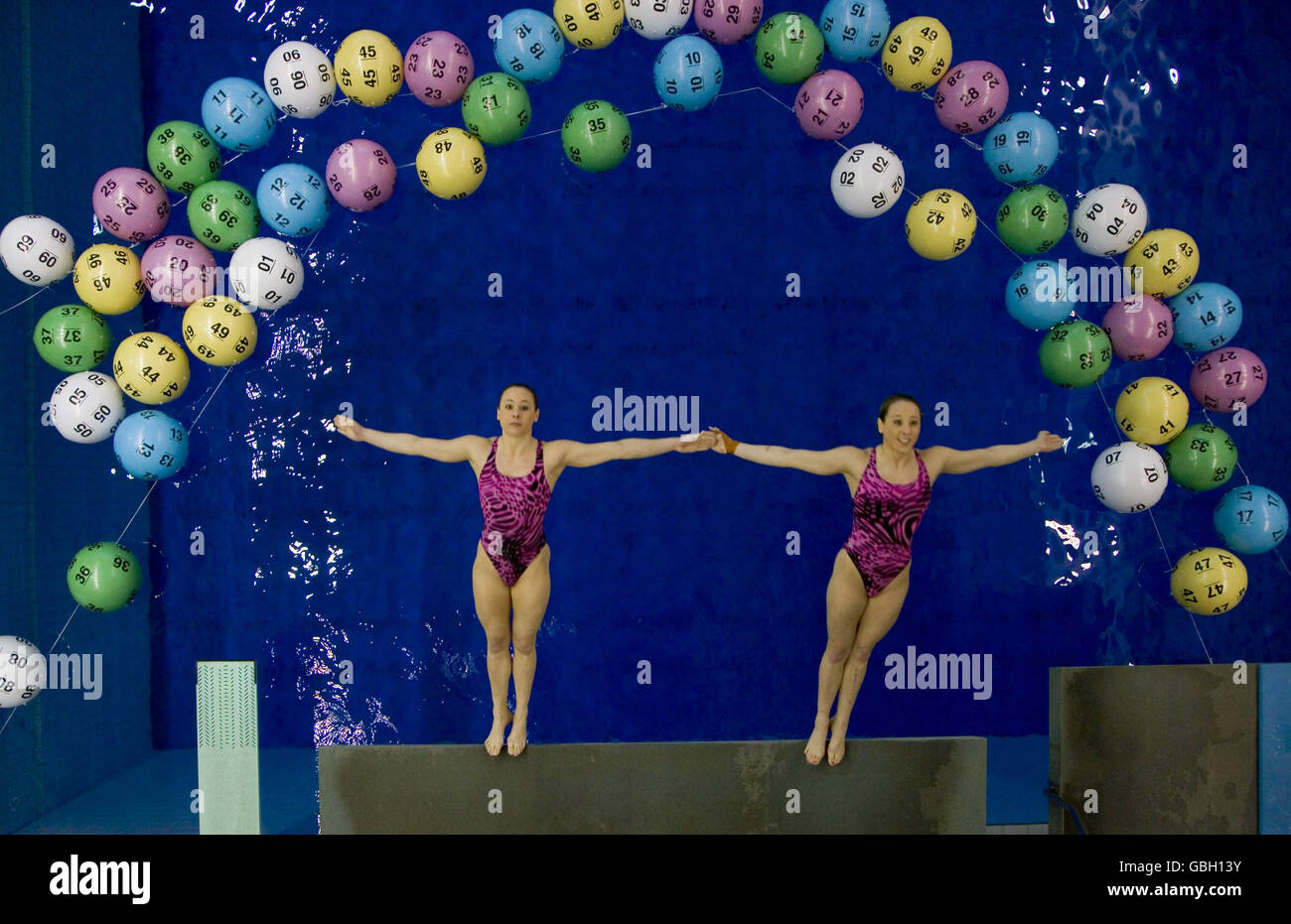 Identical twin sisters Helen,(left) and Carol Galashan, 21, two of ...