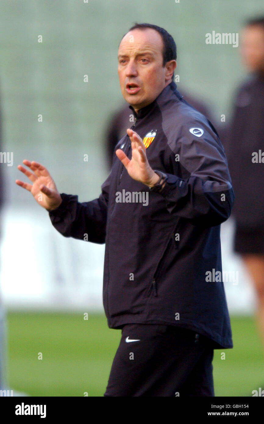 Valencias coach hi-res stock photography and images - Alamy