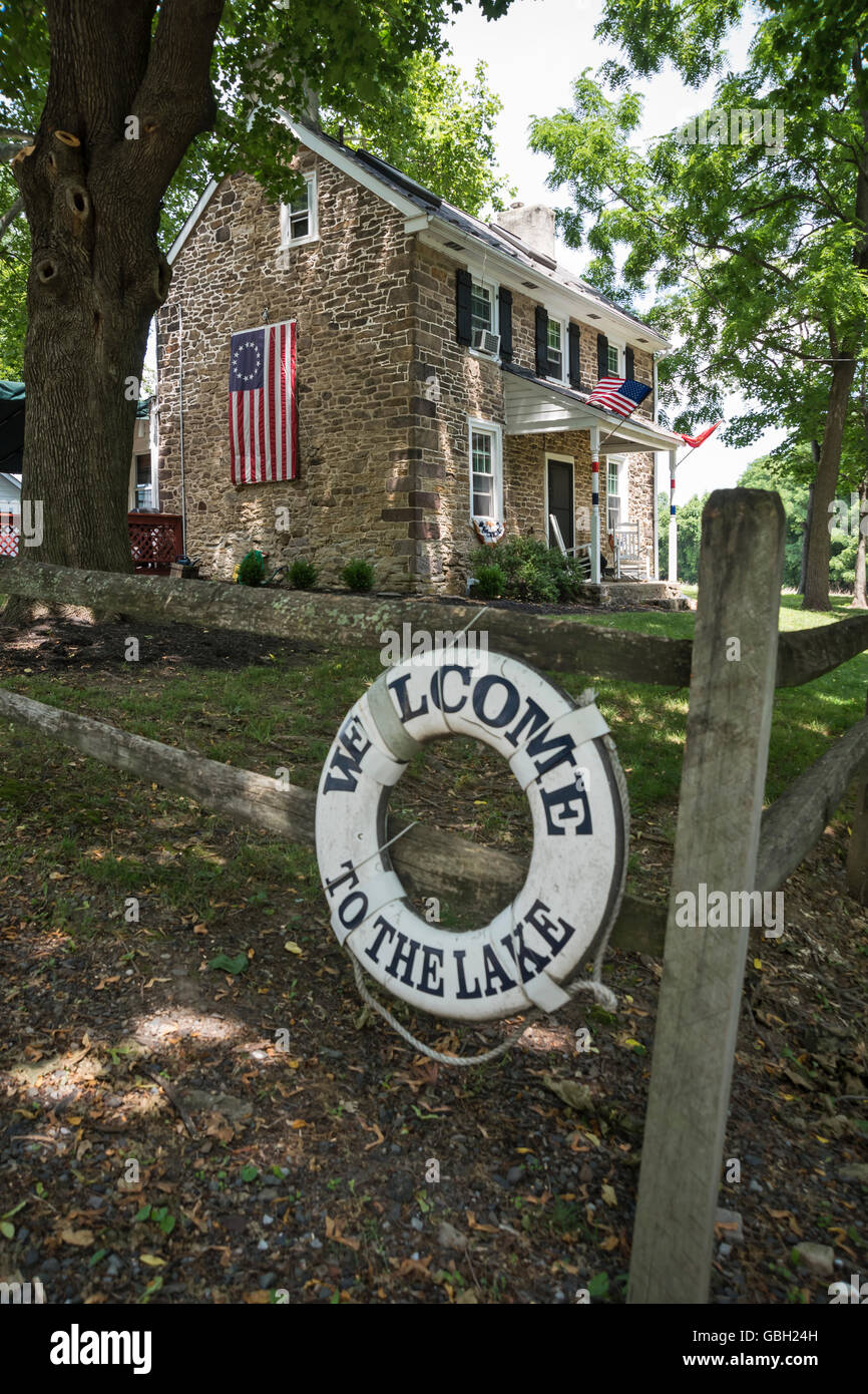 Vertical view of Old American house near lake , Pennsylvania, USA Stock ...